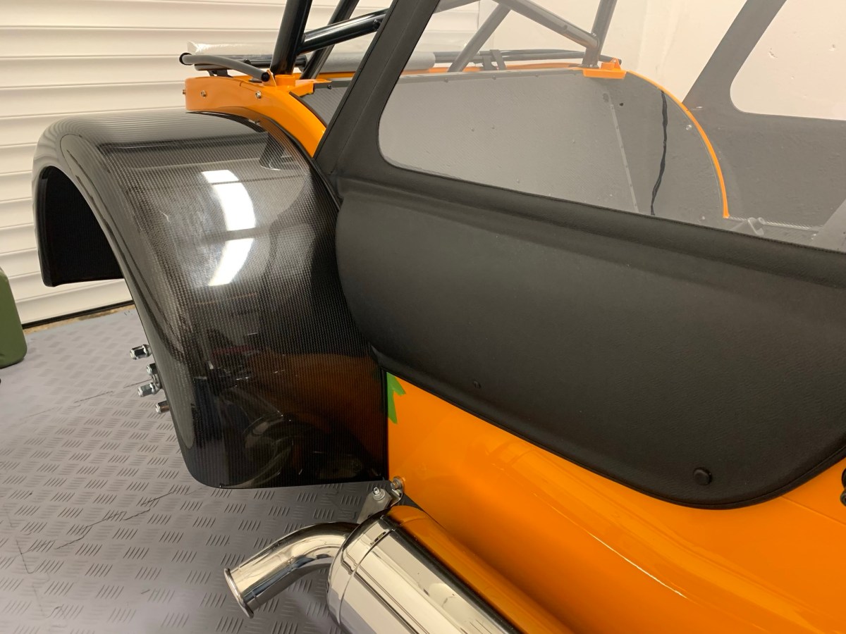 Rear wing trimming